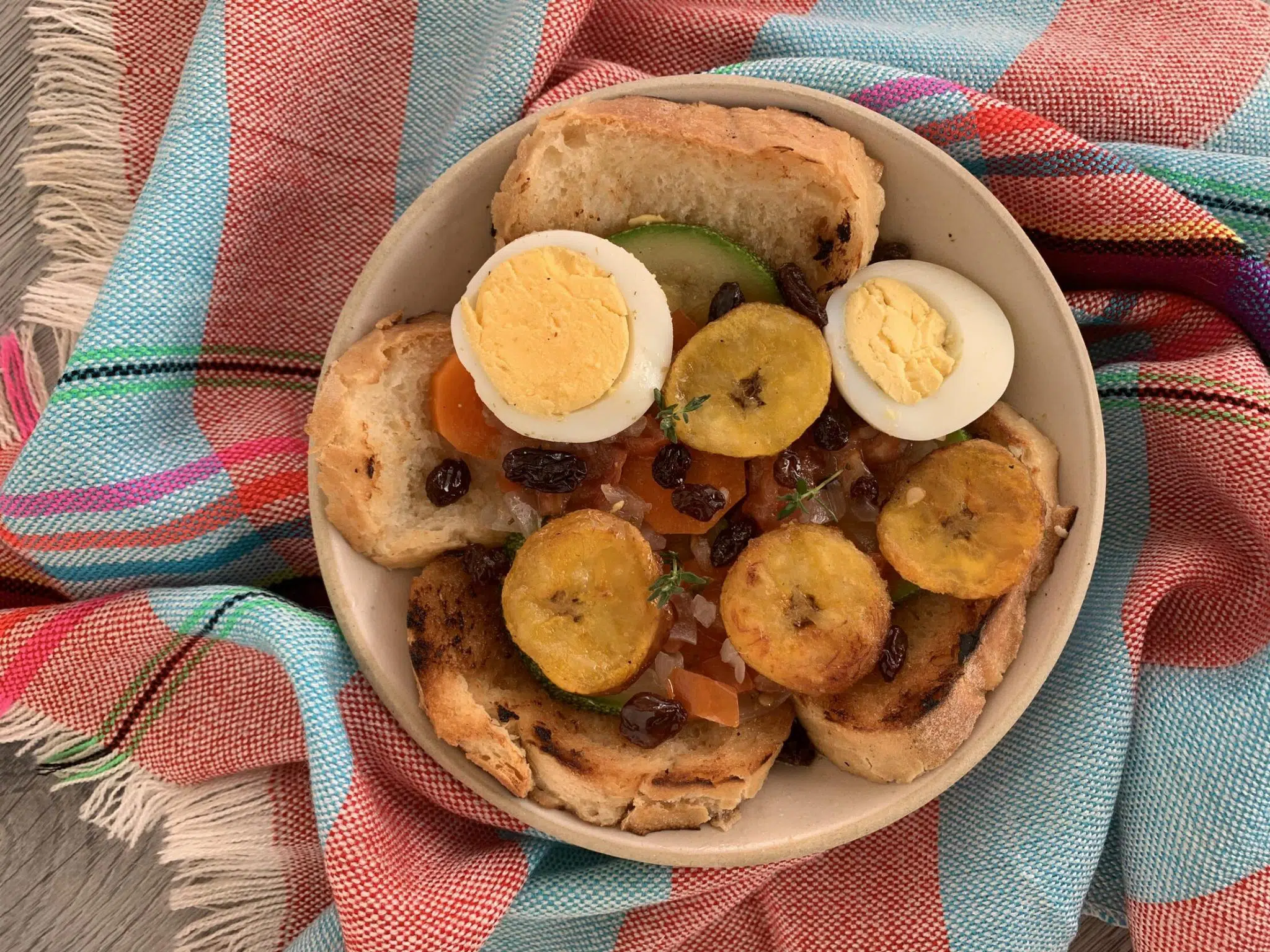 Simple Chiapaneca Bread Soup (Sopa de pan Chiapas)