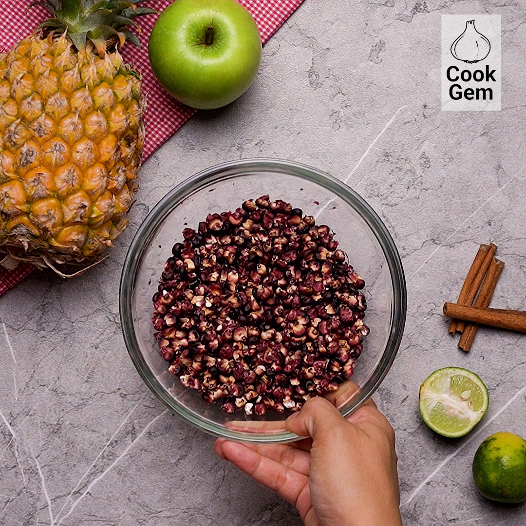 Cool & Refreshing Peruvian Chicha Morada