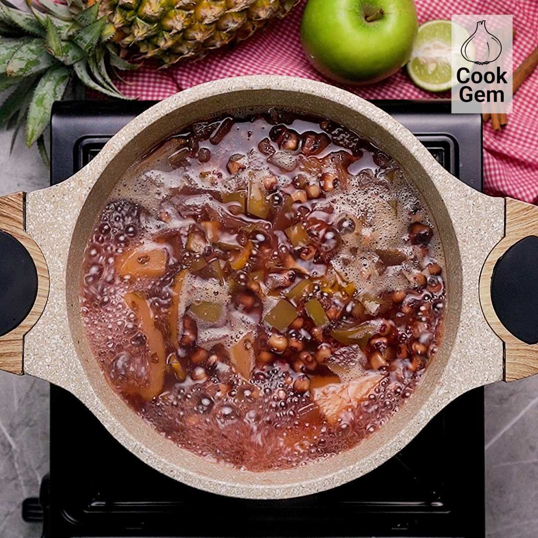 Cool & Refreshing Peruvian Chicha Morada