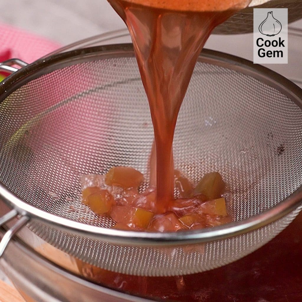 Cool & Refreshing Peruvian Chicha Morada