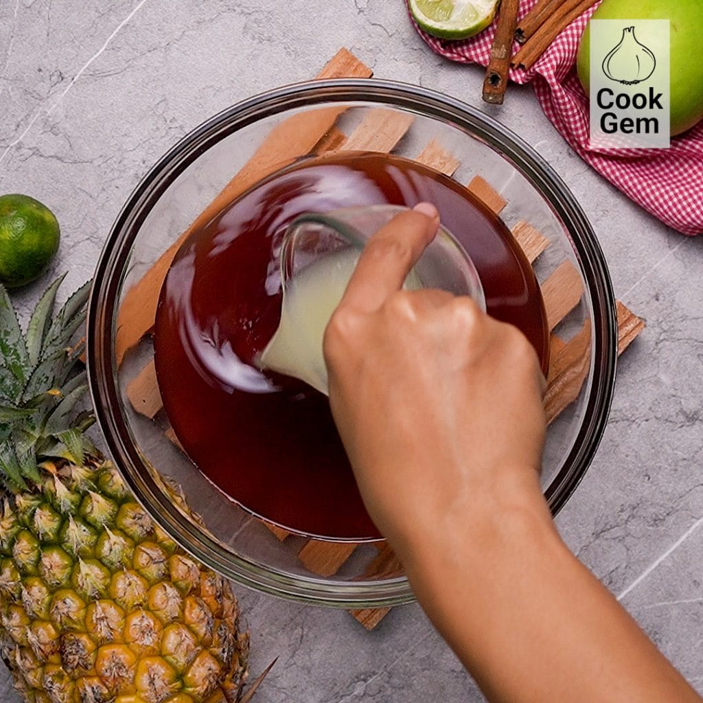 Cool & Refreshing Peruvian Chicha Morada