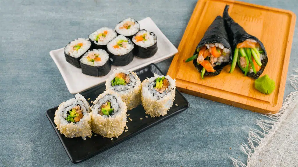 Cut Roll vs. Hand Roll Sushi: What's The Difference?