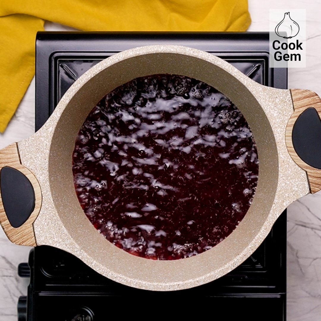 Homemade Red Wine Simple Syrup