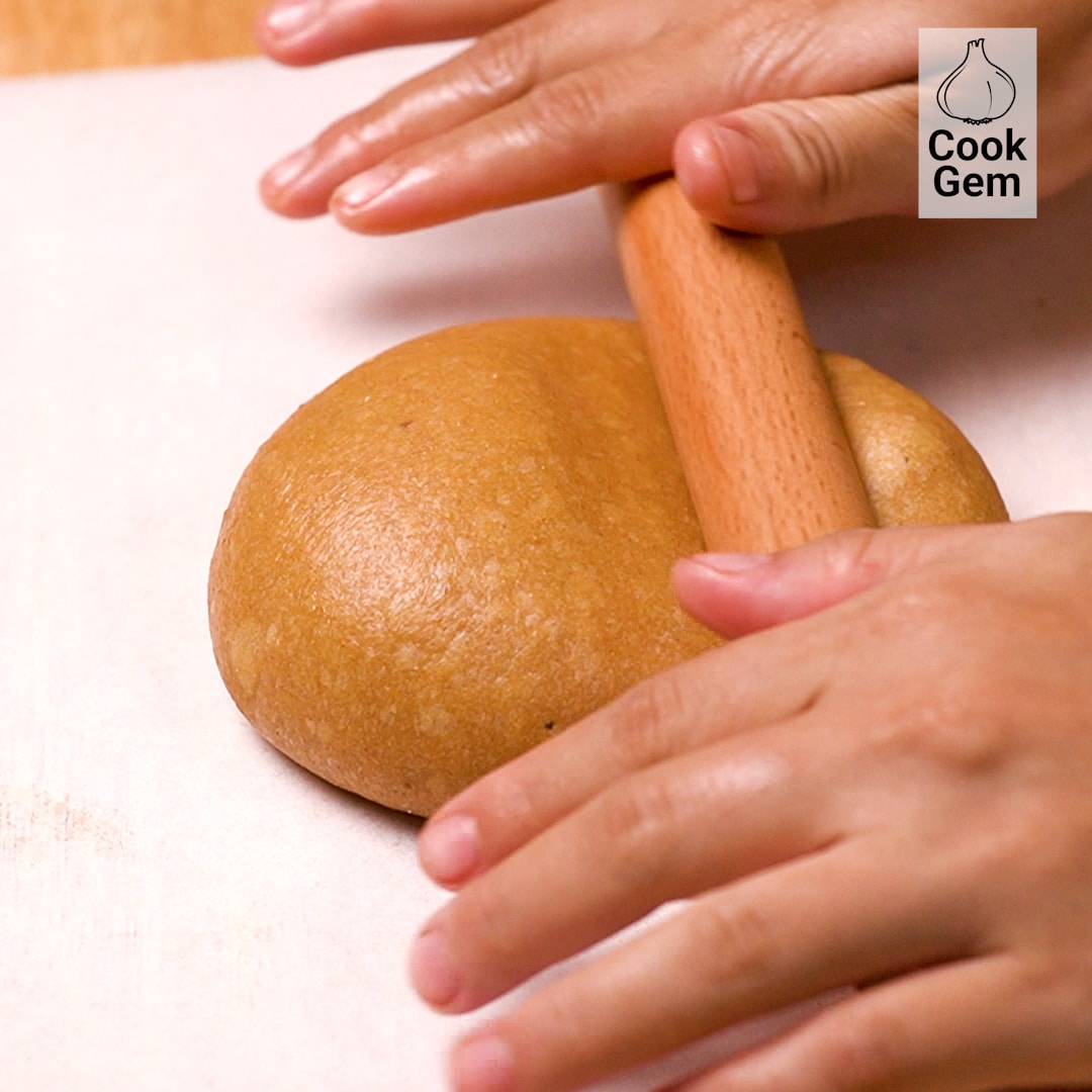 Simple Afghan Sweet Bread (Roht)