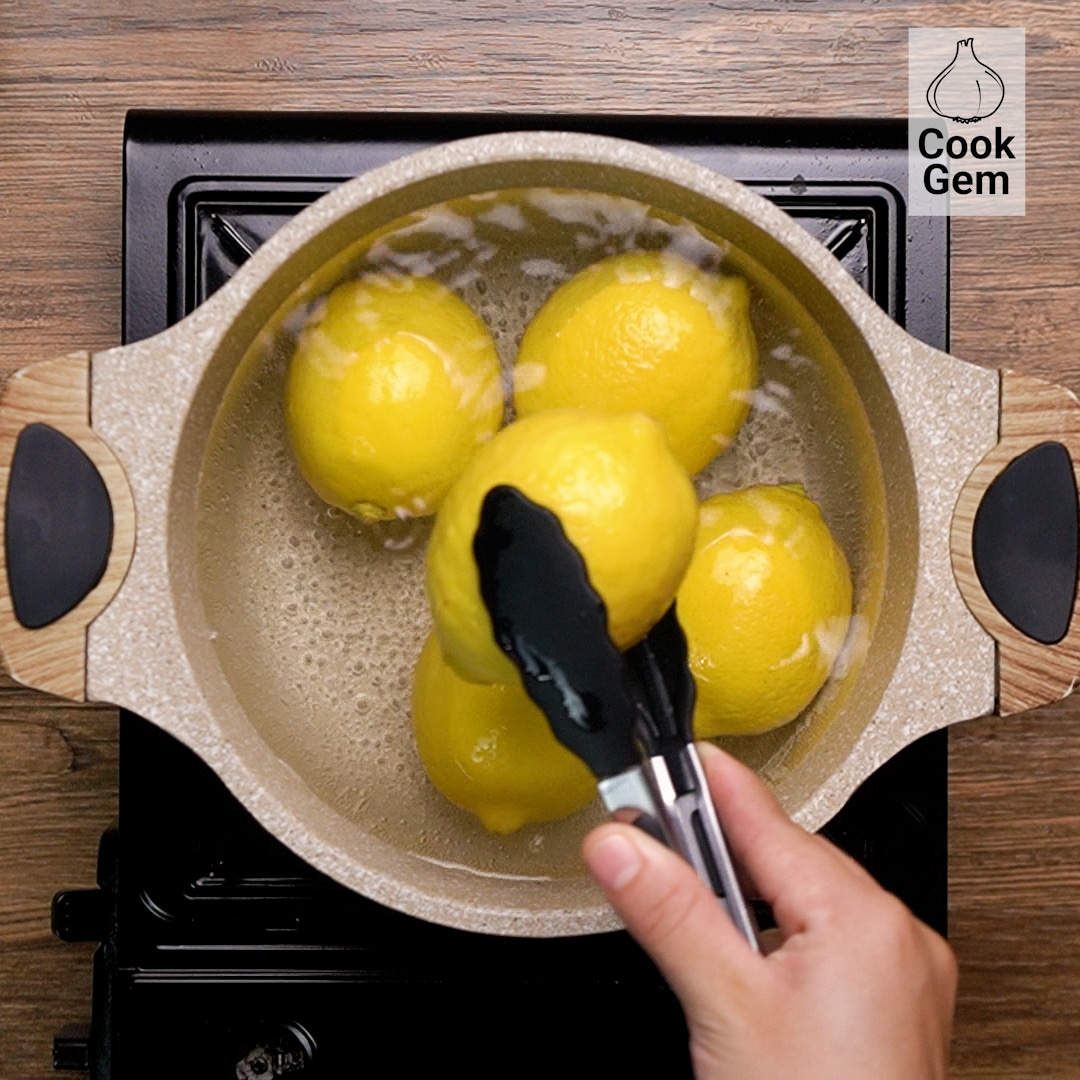 Simple Egyptian Preserved Lemons