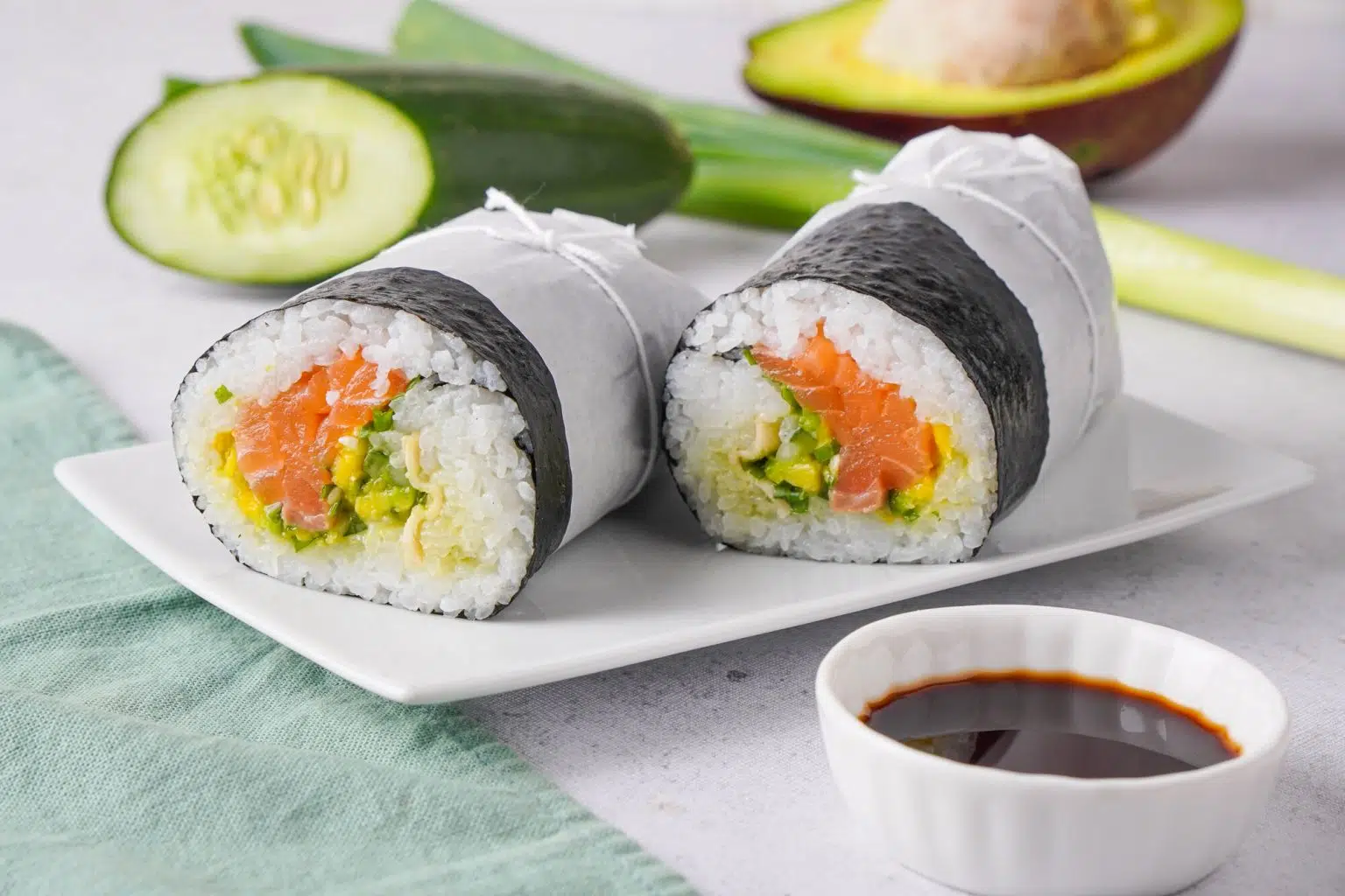 Cut Roll vs. Hand Roll Sushi: What's The Difference?