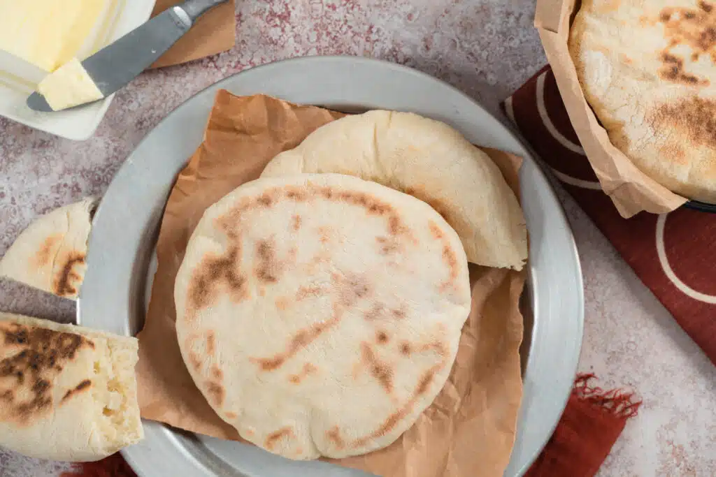 Easy Omani Bread (Khubz Ragag)