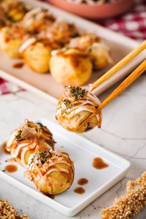 Simple Japanese Fried Octopus Balls (Takoyaki)